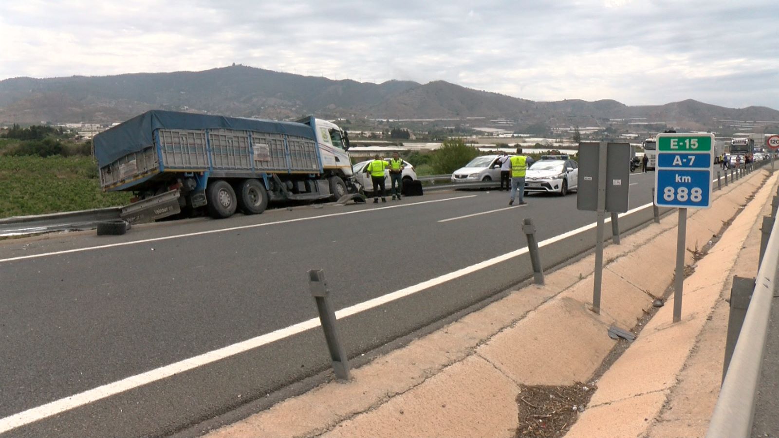 Una Persona Fallecida Y Dos Heridos En Un Accidente Múltiple En La A 7