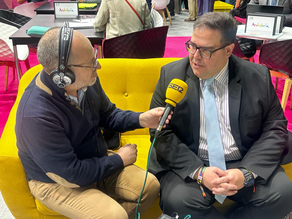La Costa Tropical de Granada vende sus atractivos con playa y montaña a ...
