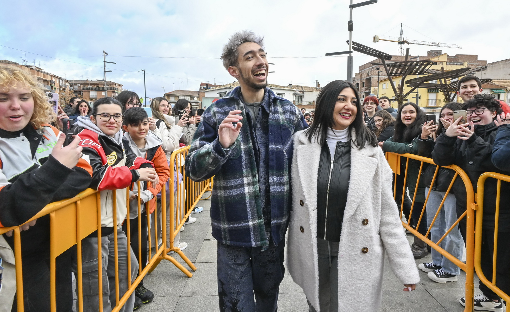 Paul Thin recibe el cariño de Armilla tras finalizar OT