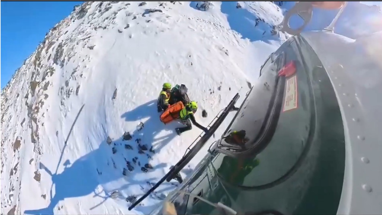 La Guardia Civil rescata a dos personas durante el pasado fin de semana ...