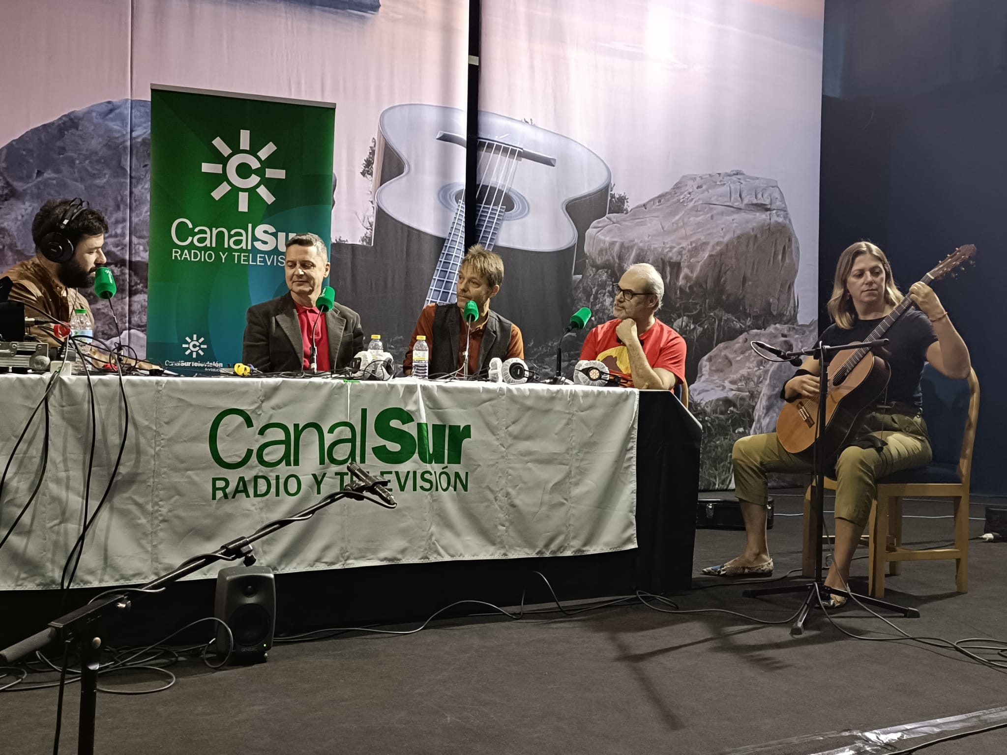 Canal Sur Radio ha dedicado este jueves el programa Mediodía al ...